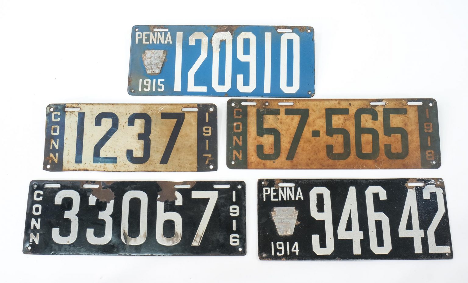 Vintage License Plates - Online Gun Auction