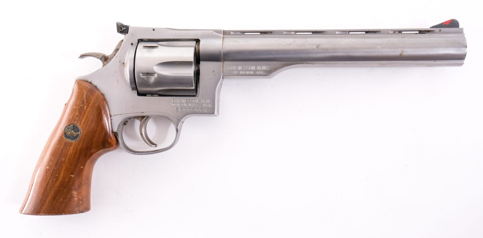 Dan Wesson 744 .44 Mag Revolver Auctions | Online Revolver Auctions