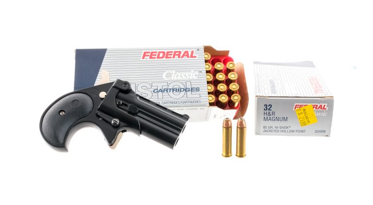 Davis Ind D32 Mag .32 H&R Mag Derringer Pistol - CT Firearms Auction